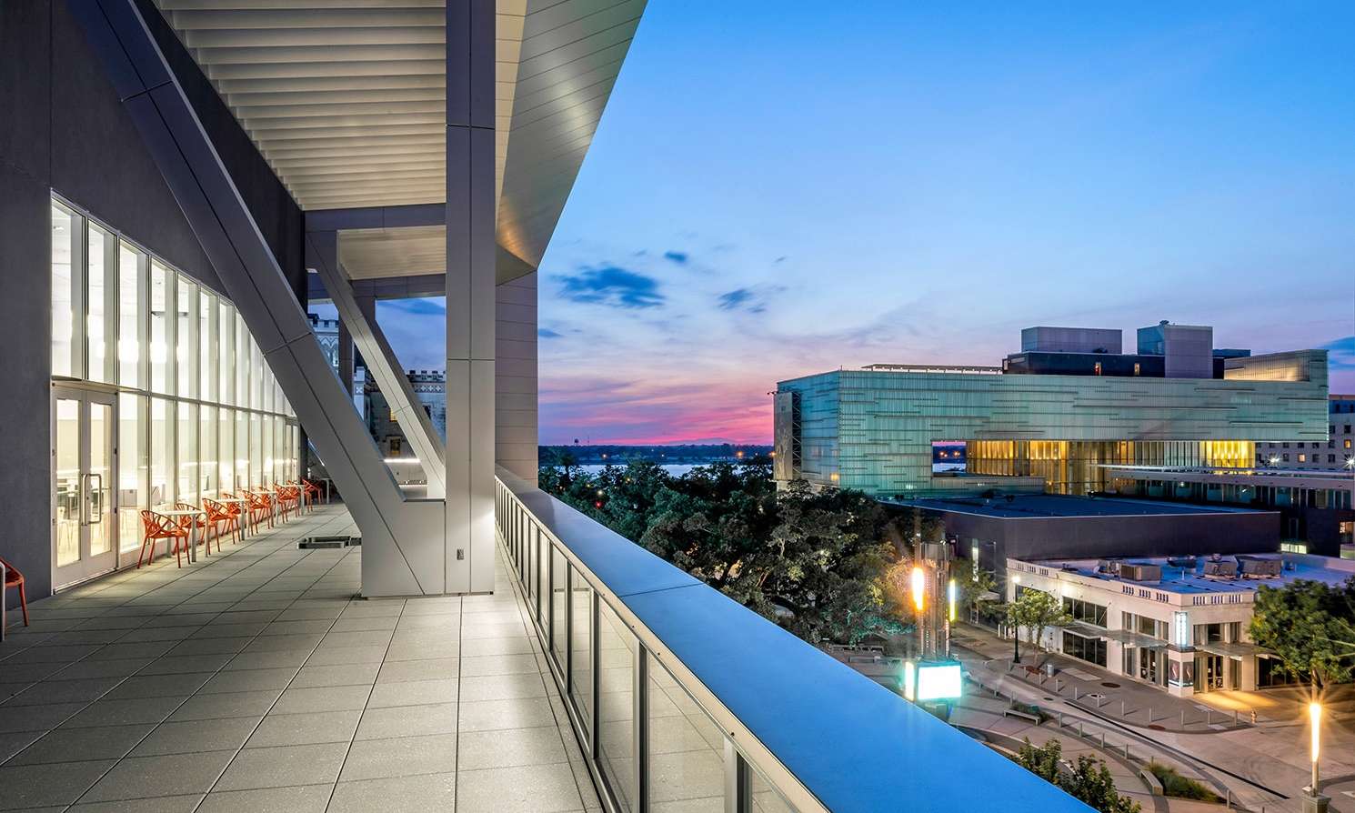 River Center Branch Library Baton Rouge - WHLC Architecture