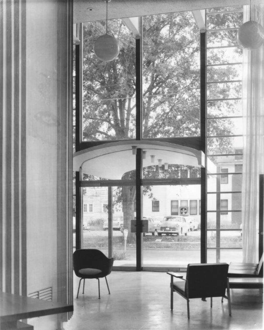 The David E. Roberts Center for Economic Development - WHLC Architecture